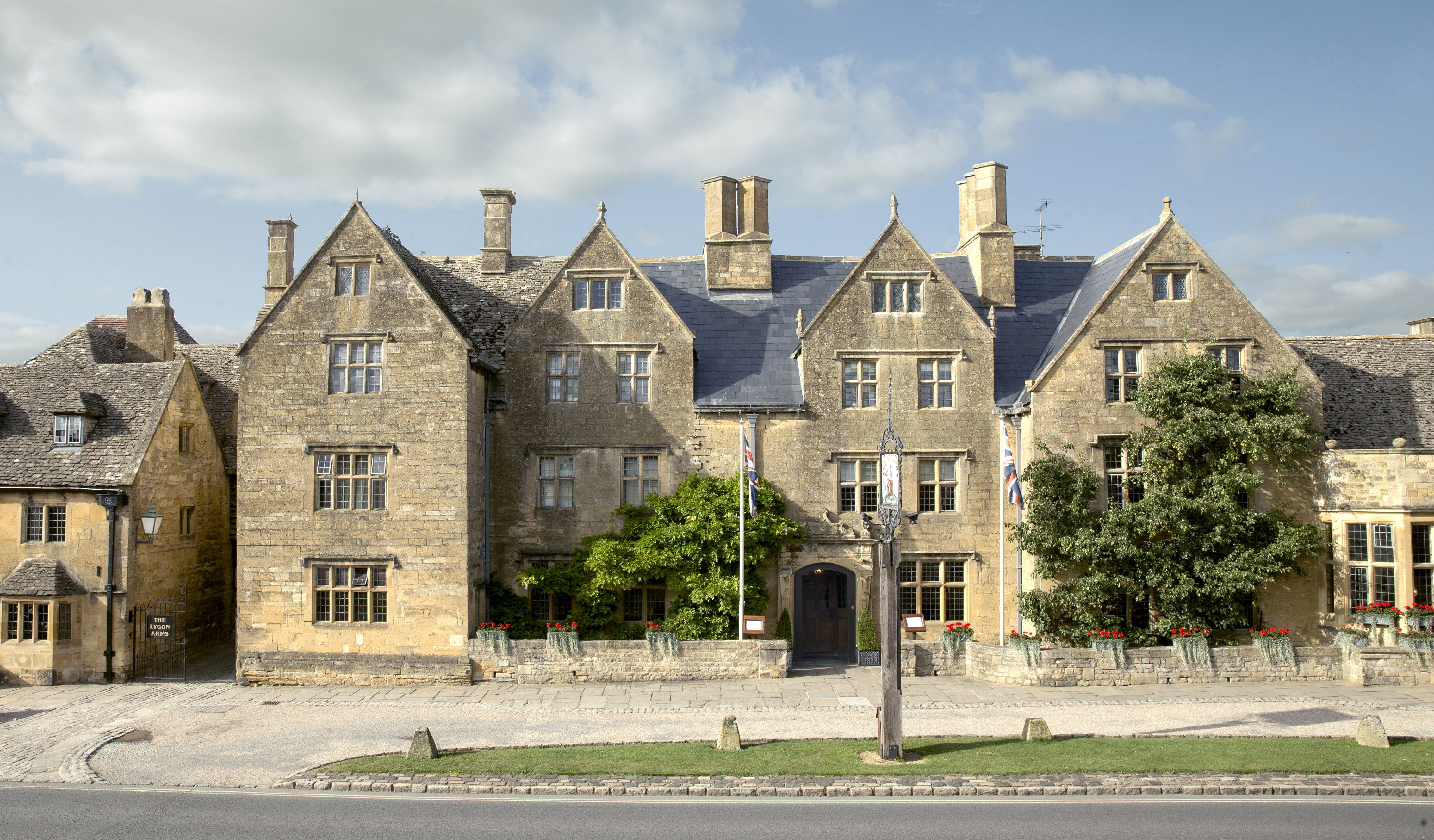 Iconic Luxury Hotels | Luxury Hotels in England